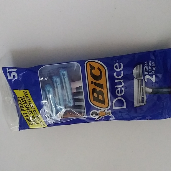 BIC | Grooming | Bic Deuce Mens Razor | Poshmark
